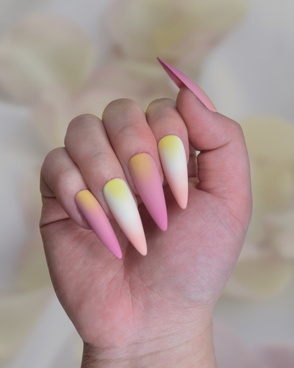 Blush Champagne – Pamper Nail Gallery