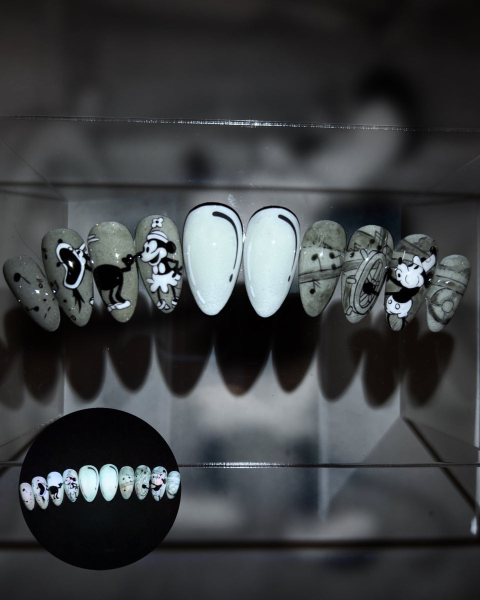 Steamboat Willie – Pamper Nail Gallery