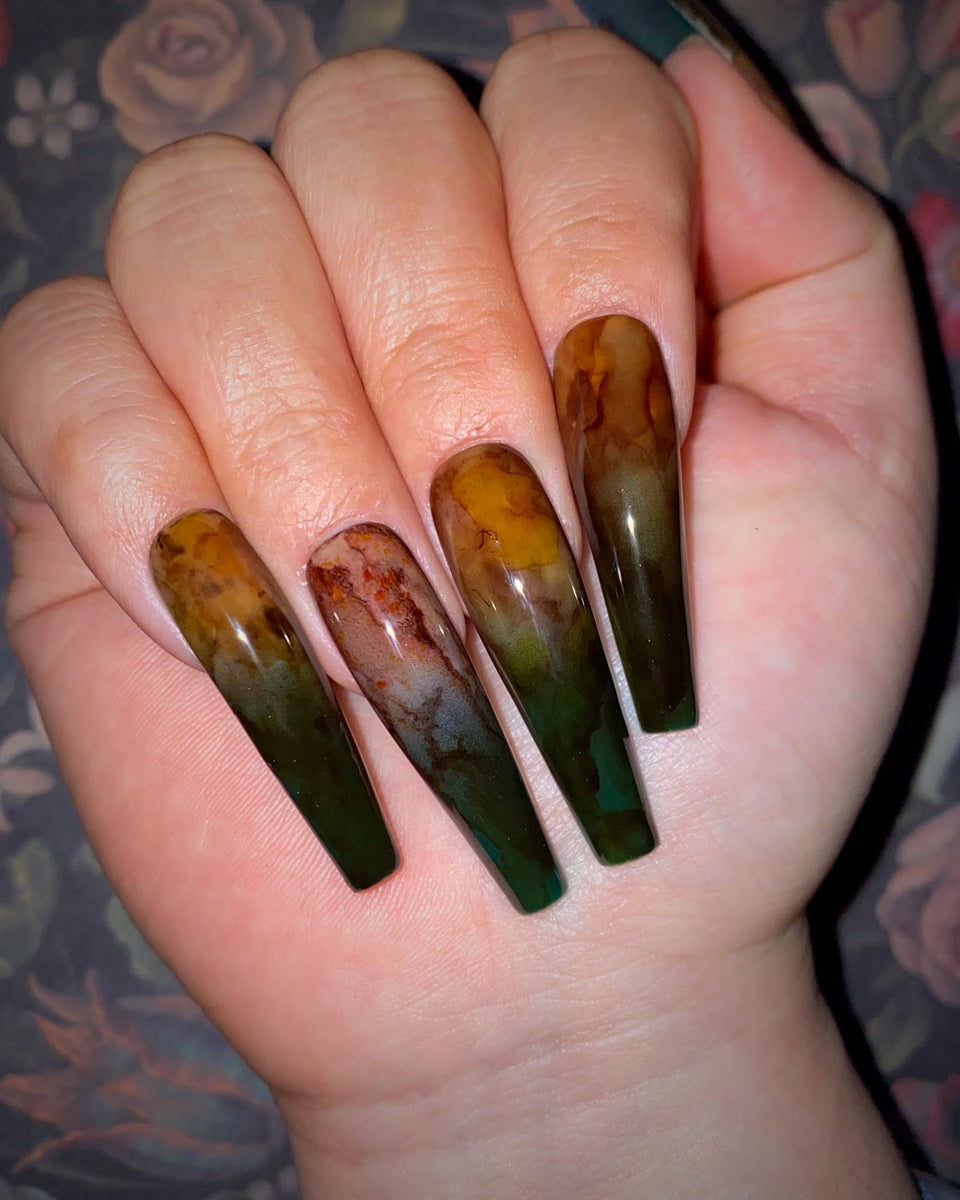 Smoky Cauldron – Pamper Nail Gallery