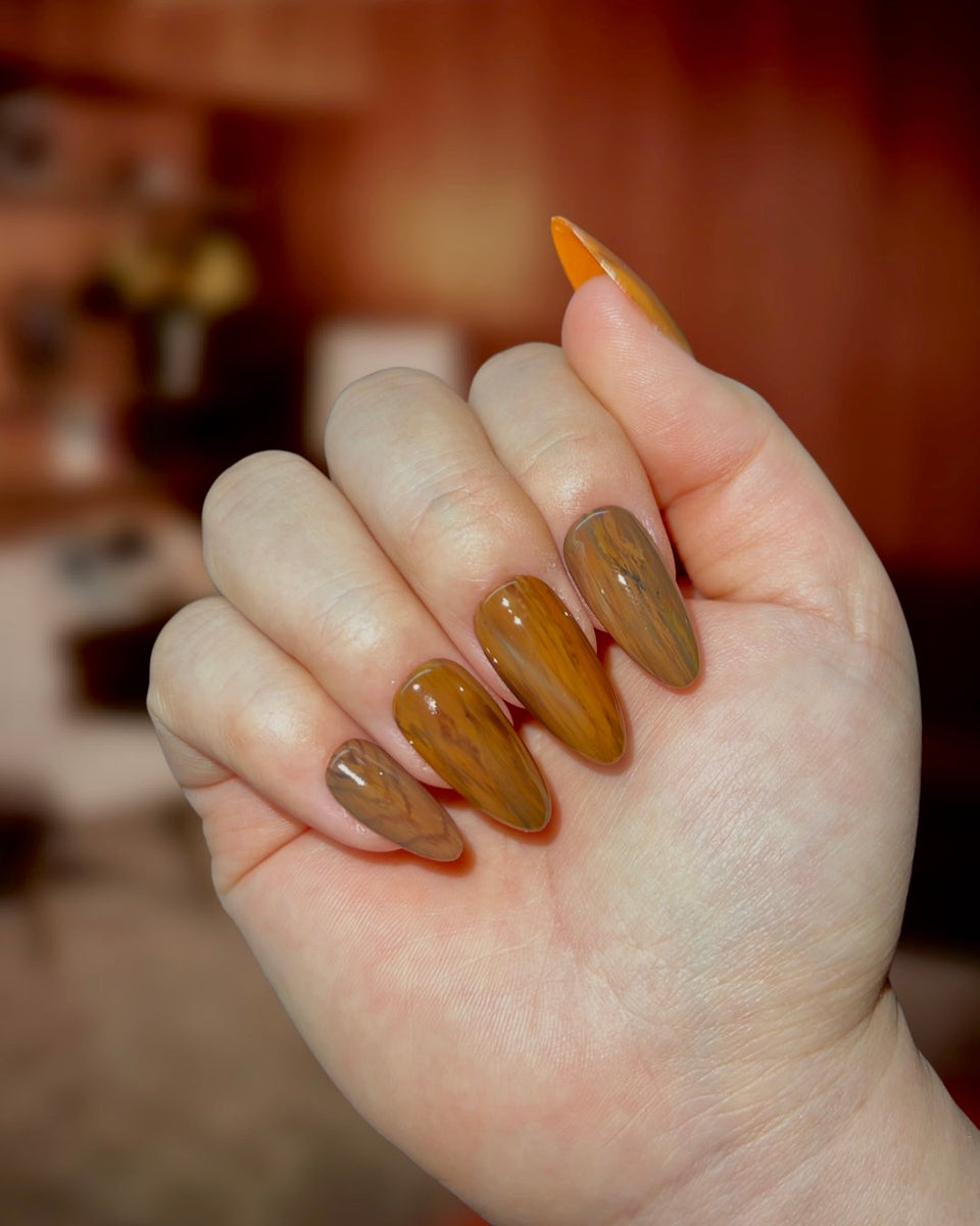 Cedar Woodgrain – Pamper Nail Gallery