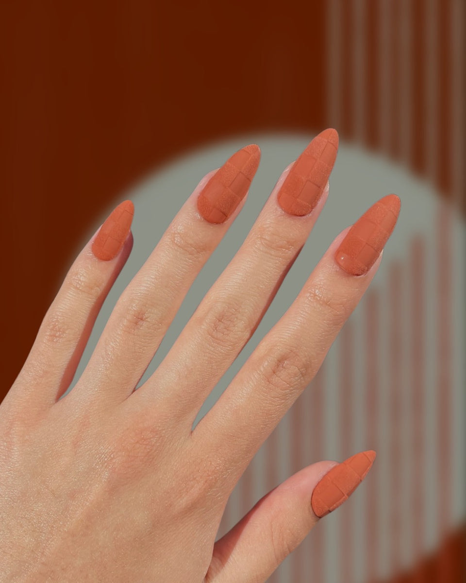 Cinnamon Rug Checkers – Pamper Nail Gallery