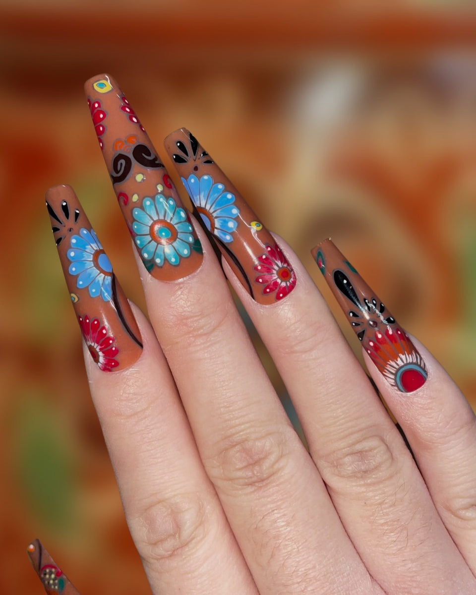 Jarra de Barro – Pamper Nail Gallery