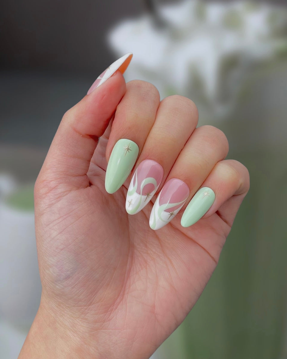 Pistachio Swirl – Pamper Nail Gallery